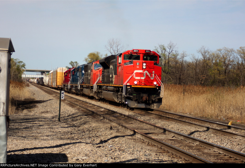 CN 8911, CN 5669, HLCX 8144 & HLCX 6315 - Canadian National and Helm Financial Leasing units